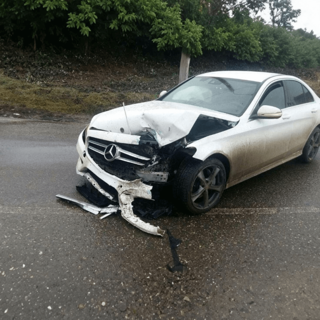Frontline Auto Wrecker Perth | Top Cash For Cars & Use Auto Parts